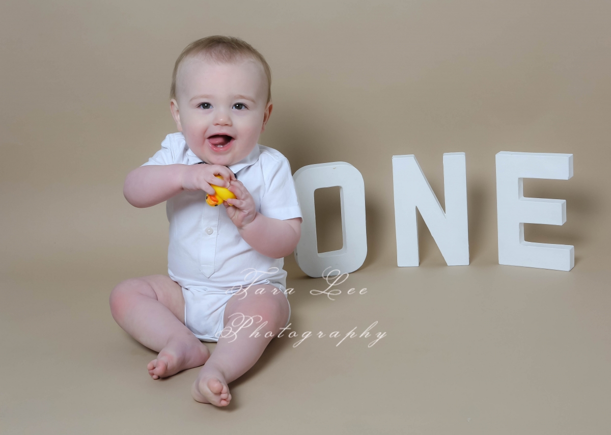 1st Birthday Studio Session » Tara Lee Photography